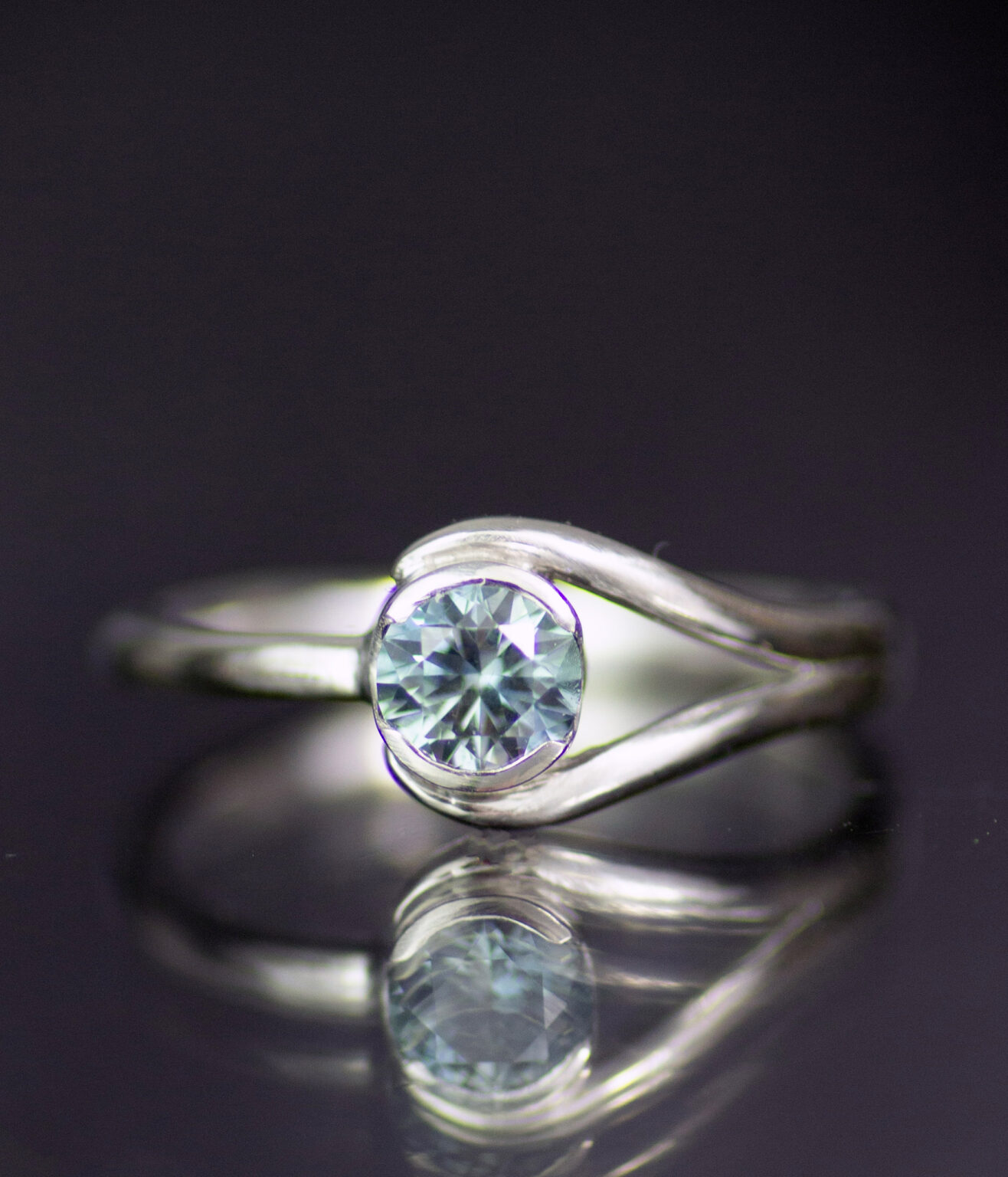 Lab-grown Diamond Minimalist Double Orbit Engagement Ring – LOLiDE